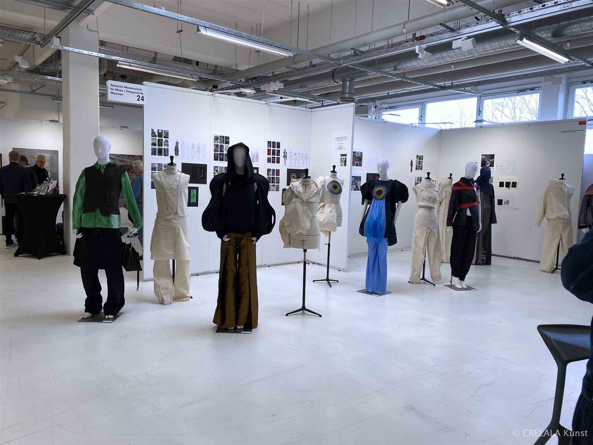 Felix Haspel und die Deutsche Meisterschule für Mode und Design auf der ...